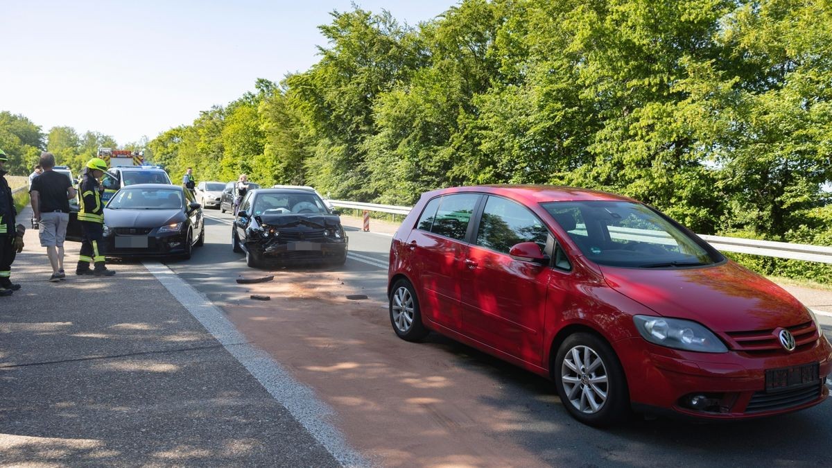 A45 Olpe: Schwerer Unfall - Fünf Personen verletzt
