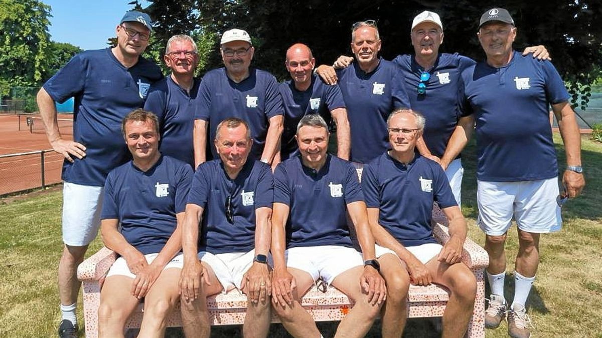 Durchmarsch der Herren 55 von TC Blau-Weiß Kamp-Lintfort
