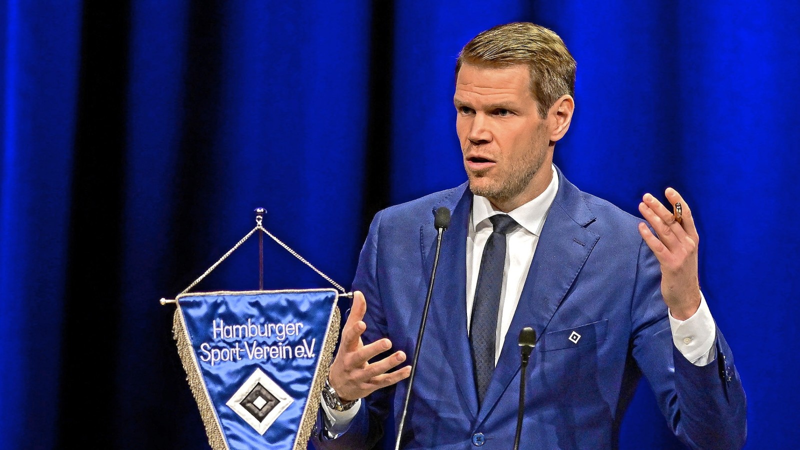 Der Hsv Plan Mit Den Kühne Millionen Folgt Der Stadion Deal