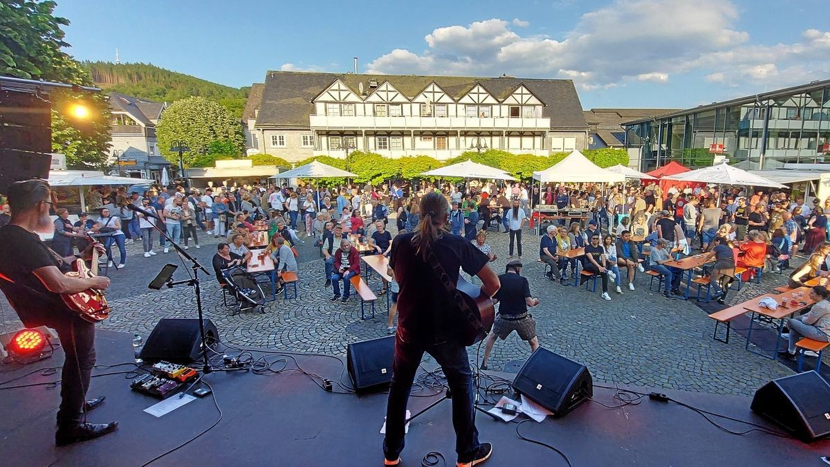 Endlich wieder Livemusik: Das war der Auftakt von BLB live
