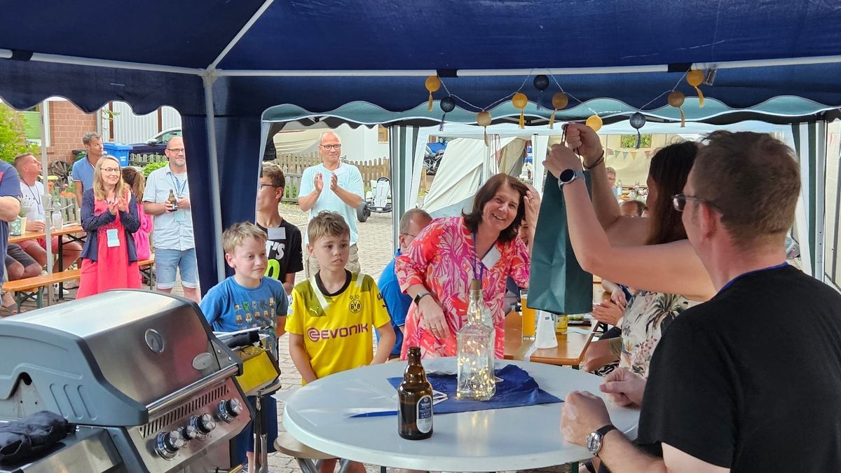 In Meine kommen sich die Nachbarn beim Straßenfest näher