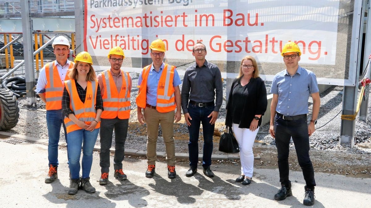 Vorbote für „EC2“: Neues Parkhaus wächst an der Geraer Vogtlandstraße