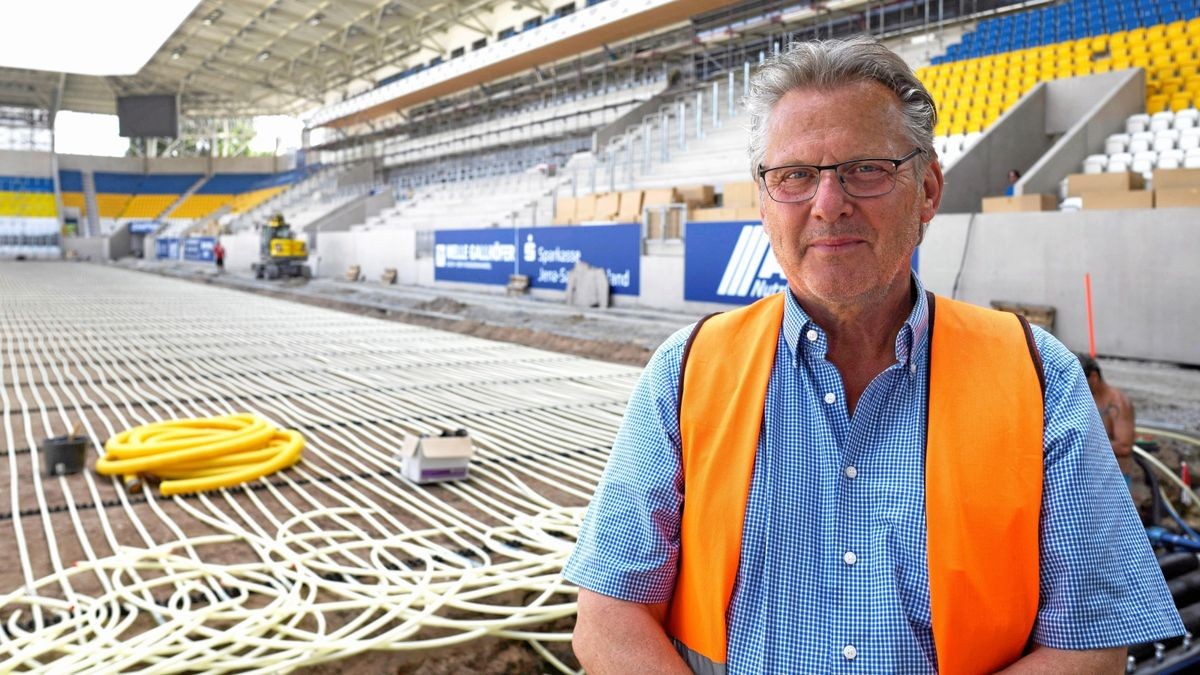 Neue Rasenheizung im Ernst-Abbe-Sportfeld Jena: Mit fünf Bar beginnt ...