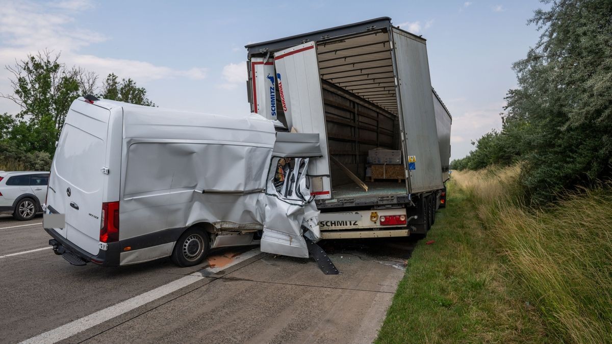 Schwerer Unfall auf A4 bei Erfurt