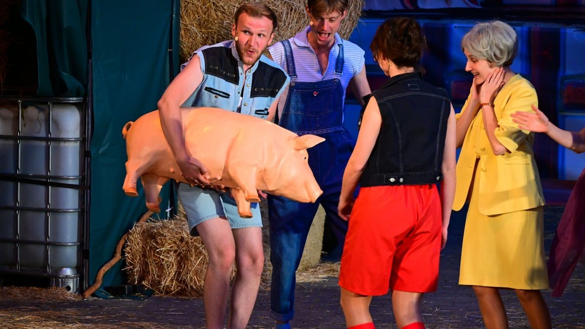 Kulturarena Jena: Spektakuläre Bühne für das Sommertheater