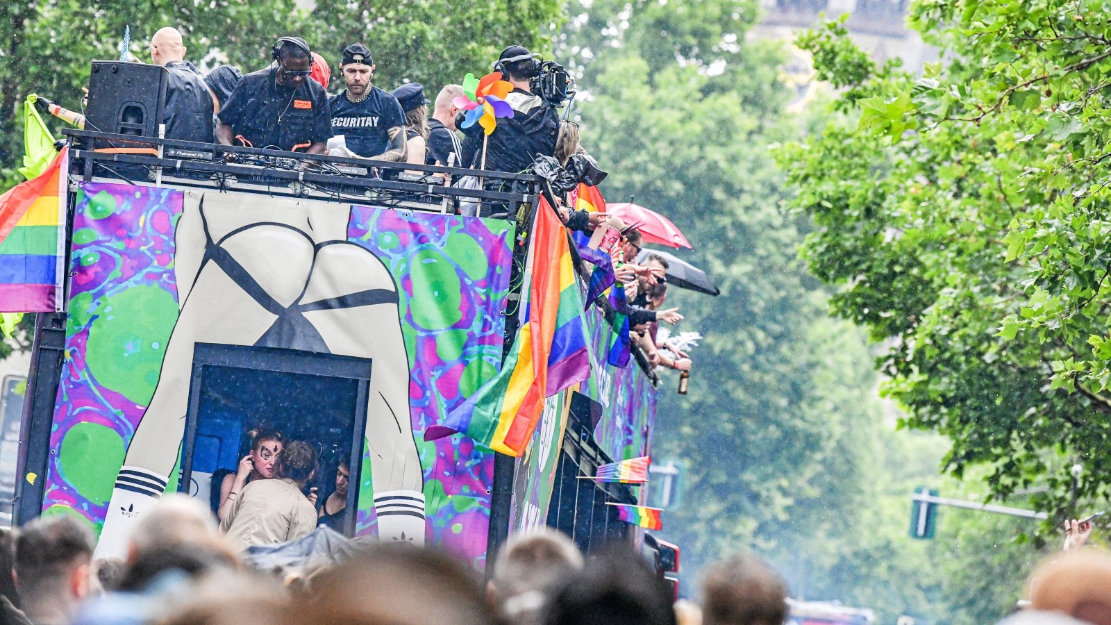 Loveparade in Berlin: Rave The Planet – Diese Sponsoren und Partner ...