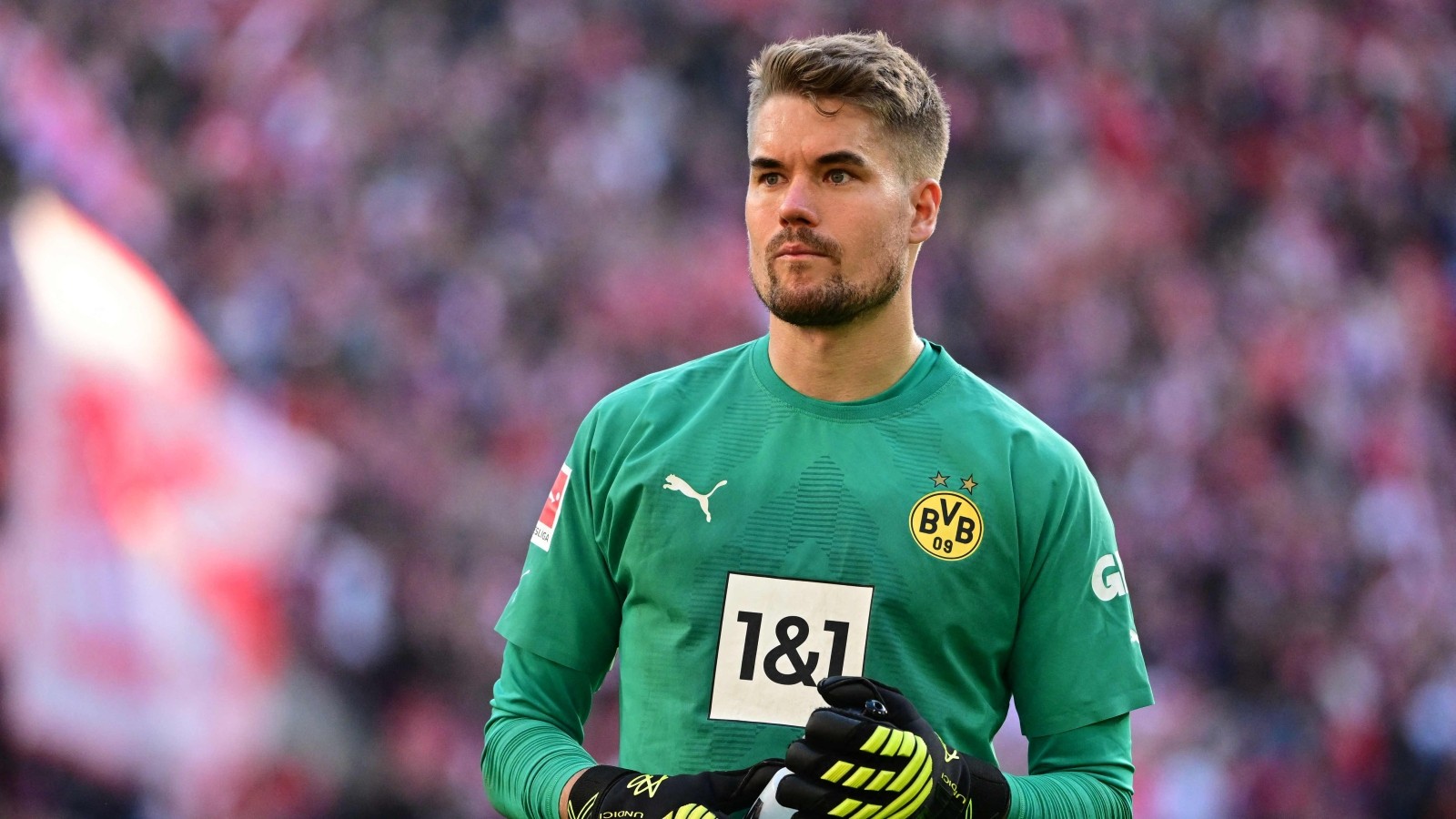 BVB verlängert mit Torwart Alexander Meyer bis 2025