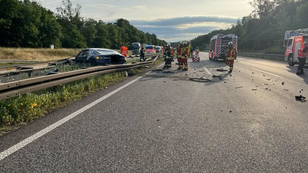Unfall auf A4 bei Erfurt: Drei Verletzte und langer Stau