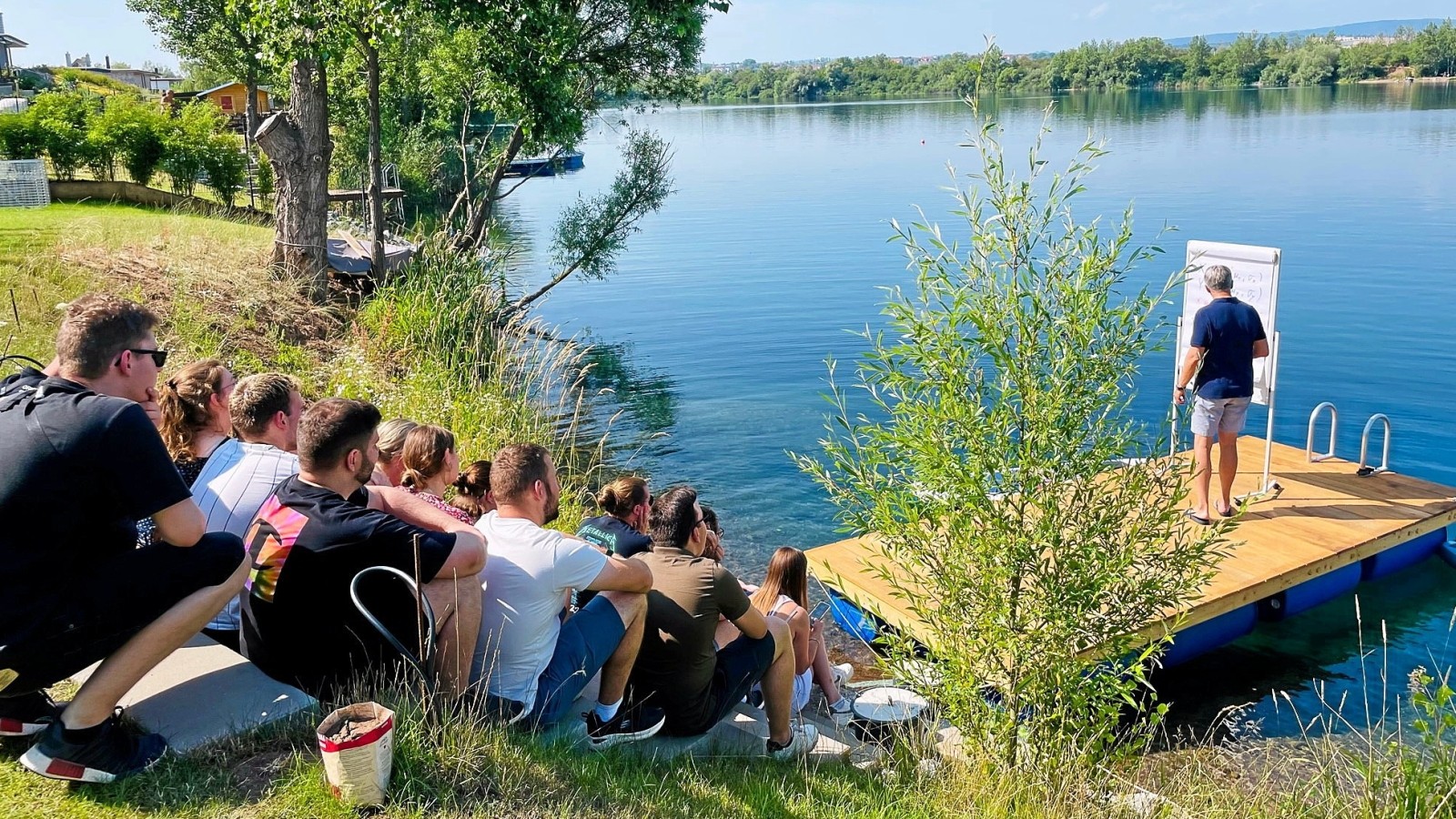 Eine ganz besondere Vorlesung: Professor lädt Studenten zum Nordhäuser ...