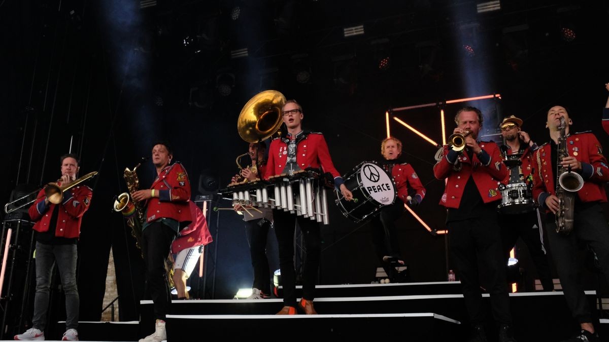 Meute beim Kultursommer auf dem Petersberg in Erfurt