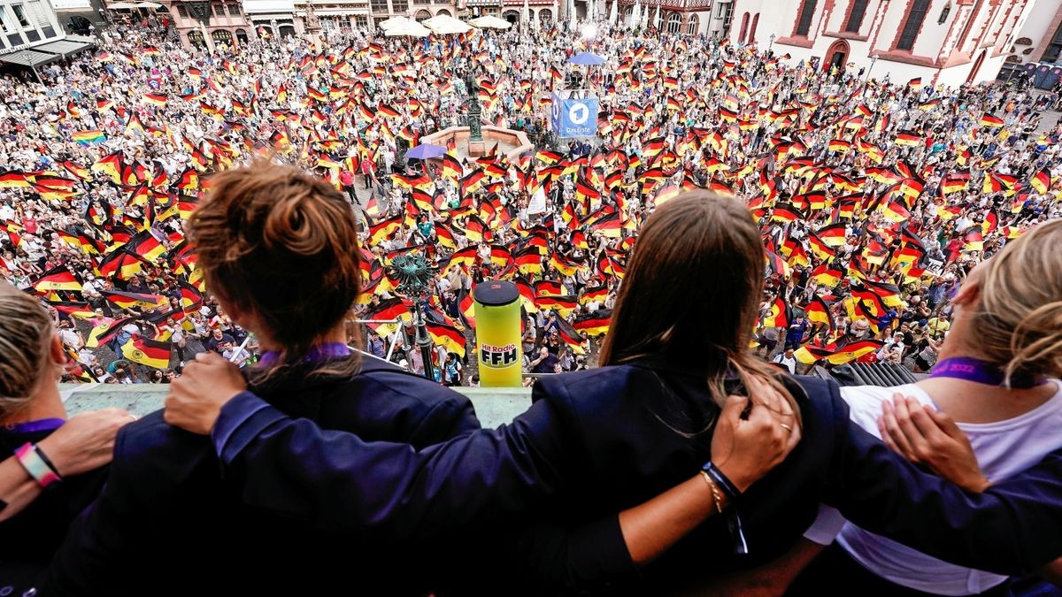 Tobias Holz: „Sie werden Immer nur die zweite Geige spielen“