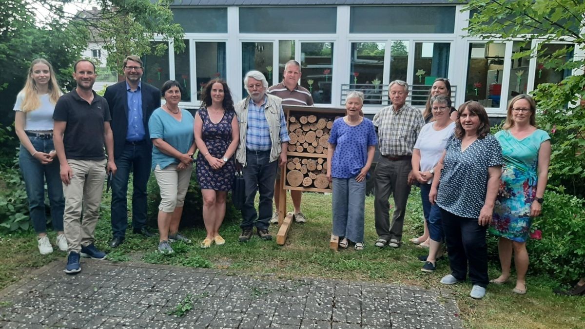 Ausschuss macht sich ein Bild von der Grundschule Dettum