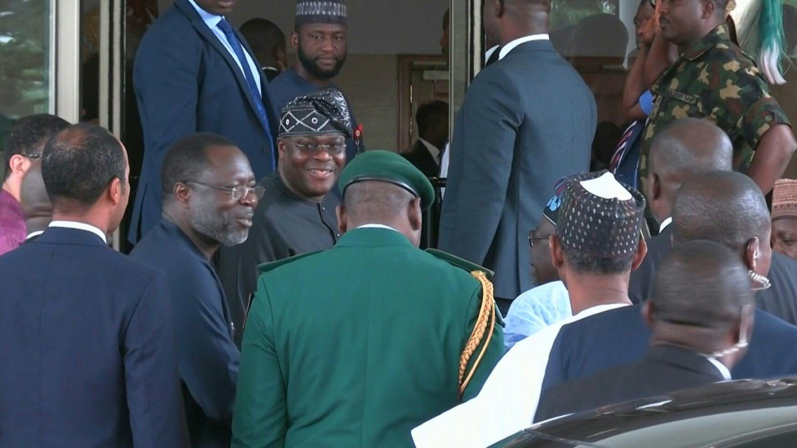 Kurz vor Niger-Sondergipfel: Neue Machthaber bilden Regierung