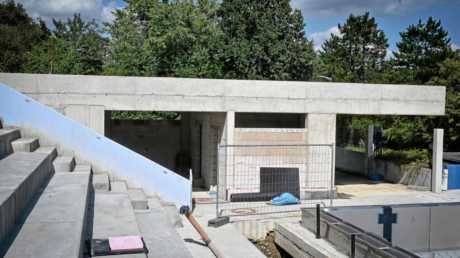 „Bin beeindruckt“: Vorfreude auf modernes Freibad in Velbert