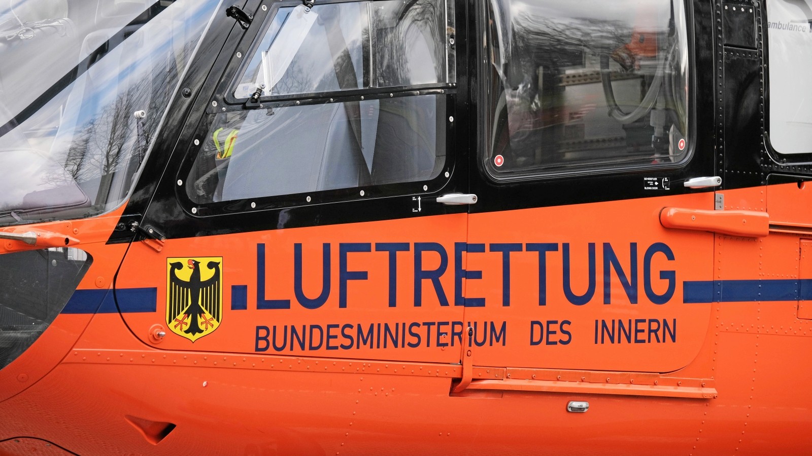 Radfahrerin bei Sturz schwer verletzt - Polizei sucht Zeugen