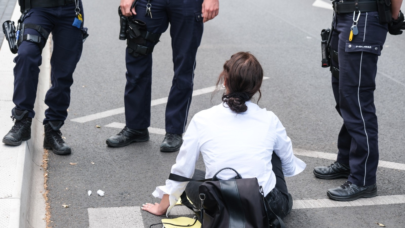 Polizei macht ernst: Klimakleber sollen Buße blechen