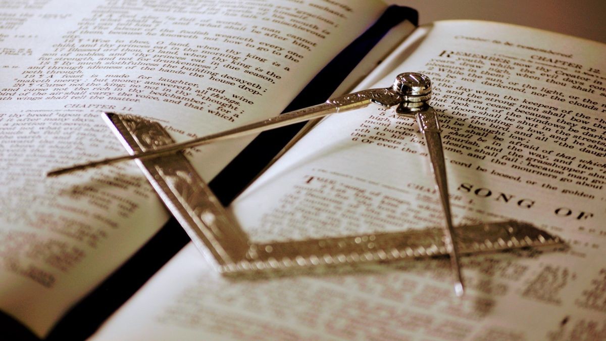 Osteroder räumt mit Mythen rund um die Freimaurer auf