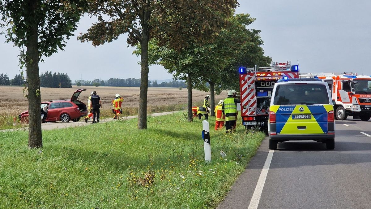 Ein Schwerverletzter bei Unfall auf B7 nahe Frienstedt