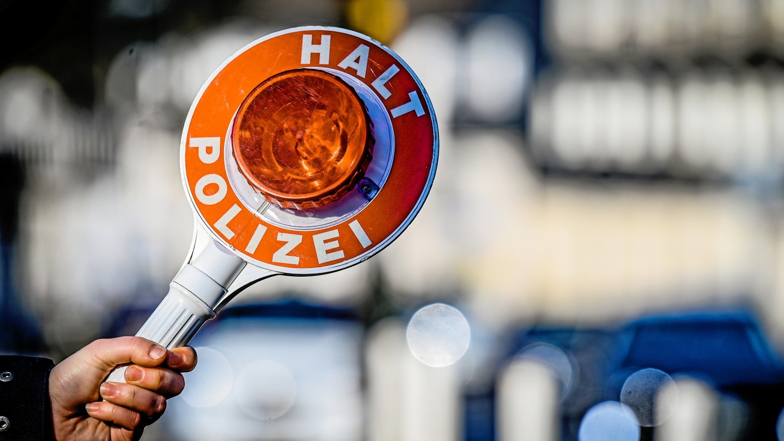 Menden: Raser heizt mit 104 km/h durch 50er Zone