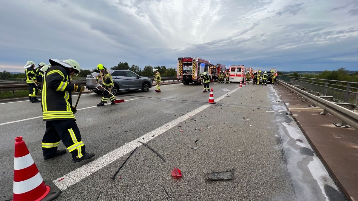 Rettungseinsatz im Kreis Nordhausen: Vier verletzte Personen bei Unfall auf der A 38