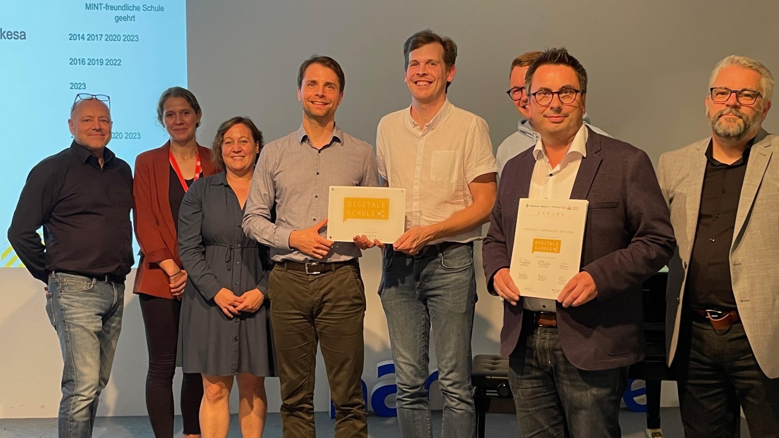 OBS Badenhausen: Drei mal als „Digitale Schule“ ausgezeichnet