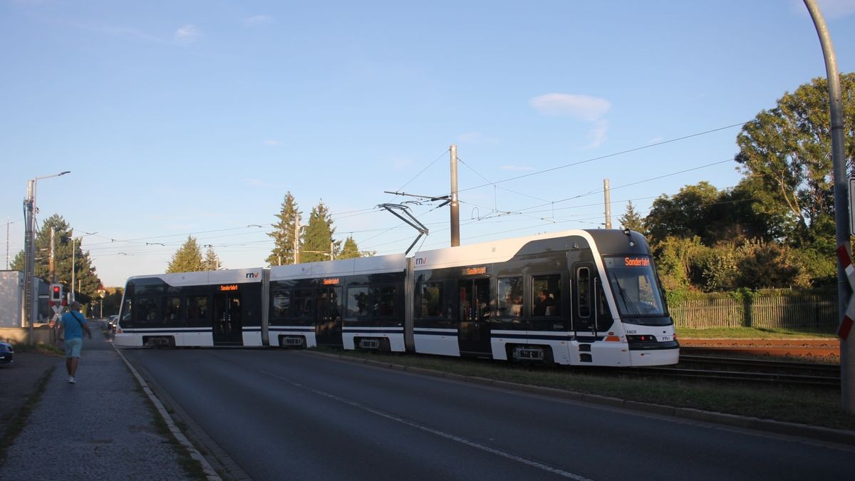 Probefahrt mit der Rhein-Main-Tram auf der Waldbahnstrecke Gotha-Tabarz