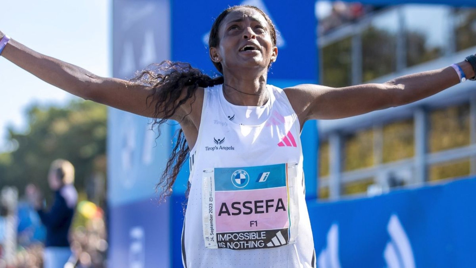 Berlin: Äthiopierin Assefa läuft Marathon-Weltrekord