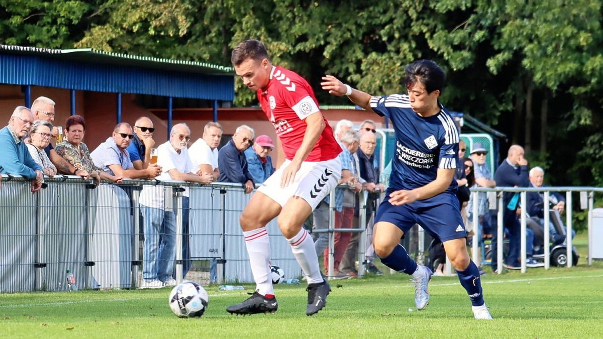 Jasper Schmiedel lässt den MTV II Wolfenbüttel in Gitter jubeln