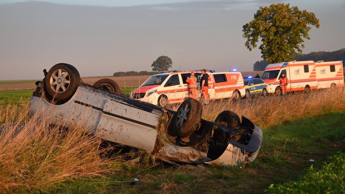 Schwerer Unfall bei Wolfenbüttel: Vier Menschen verletzt