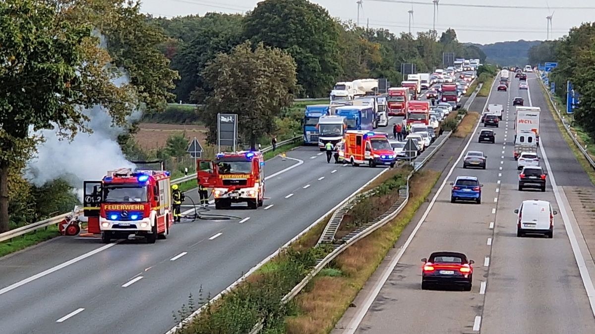 A3: Lkw in Flammen - Vollsperrung in Richtung Arnheim