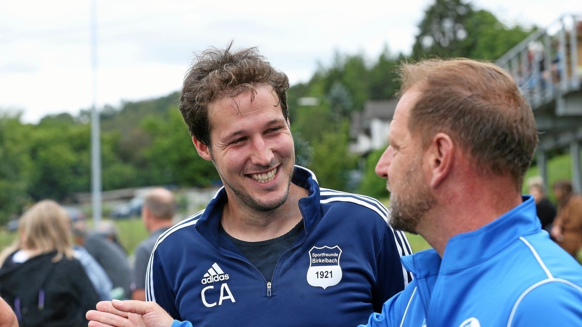 Himmelsstürmer vs. Leidgeplagte – oder: Derby in Birkelbach