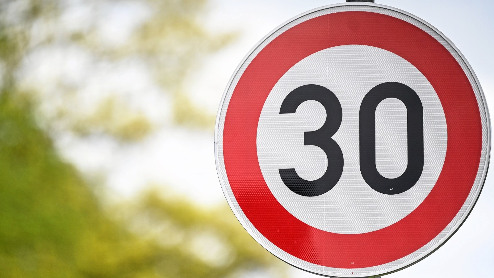 Rätsel um falsches 30er-Schild: Stadt Herne räumt Fehler ein