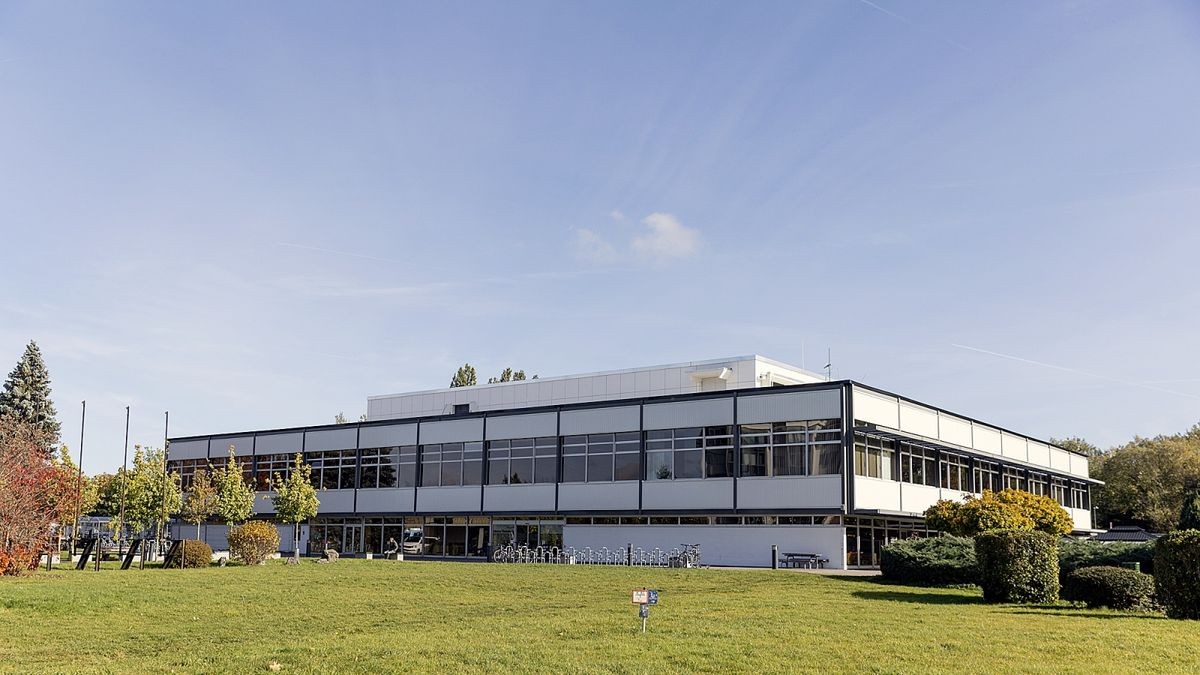 Mensa an der TU Ilmenau erstrahlt in neuem Weiß