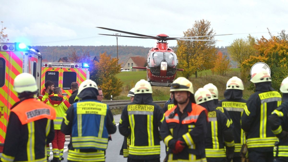 Leinefelder Autobahnzubringer nach Unfall gesperrt – Rettungshubschrauber im Einsatz