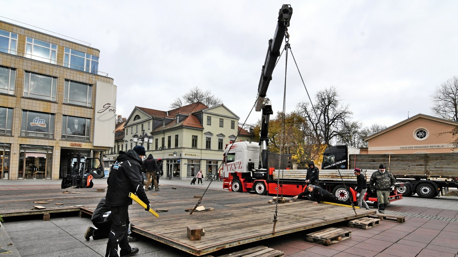 Weimar läuft wieder auf echtem Eis