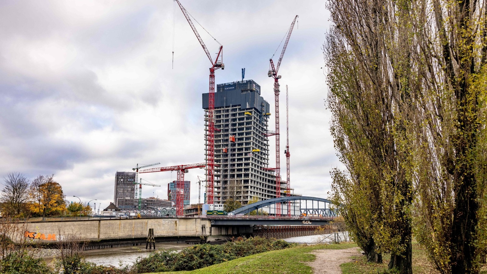 Elbtower und Insolvenz bei Signa: „Das trifft Hamburg hart“