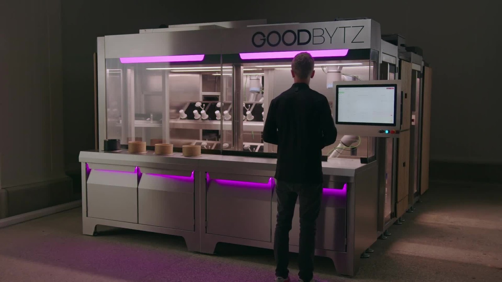 Goodbytz-Roboter kocht acht Gerichte gleichzeitig