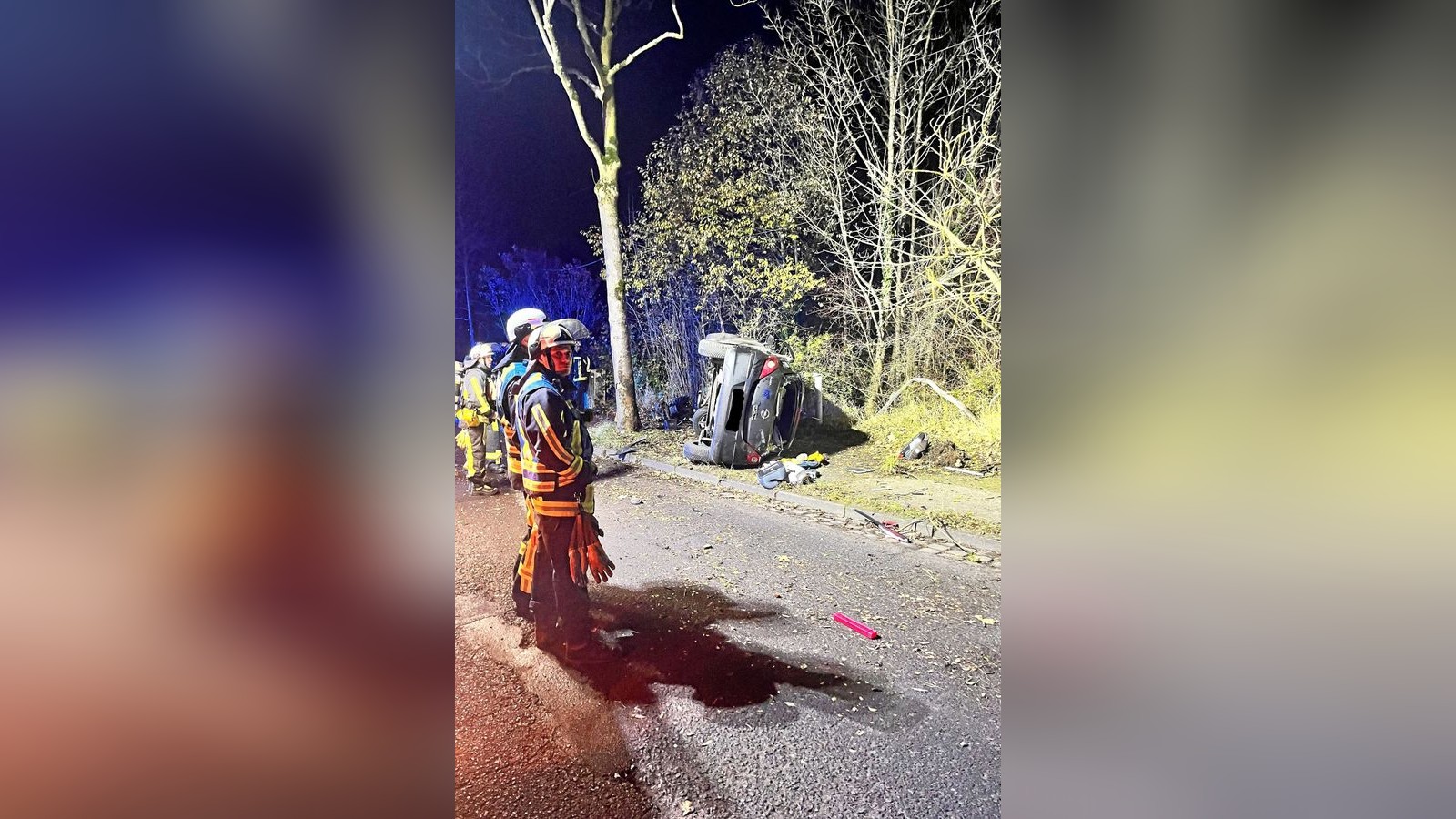 Nächtlicher Unfall in Bochum: Auto landete auf der Seite