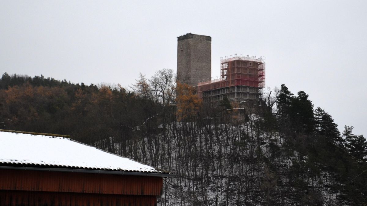 Erster Bauabschnitt auf der Burgruine Ehrenstein abgeschlossen