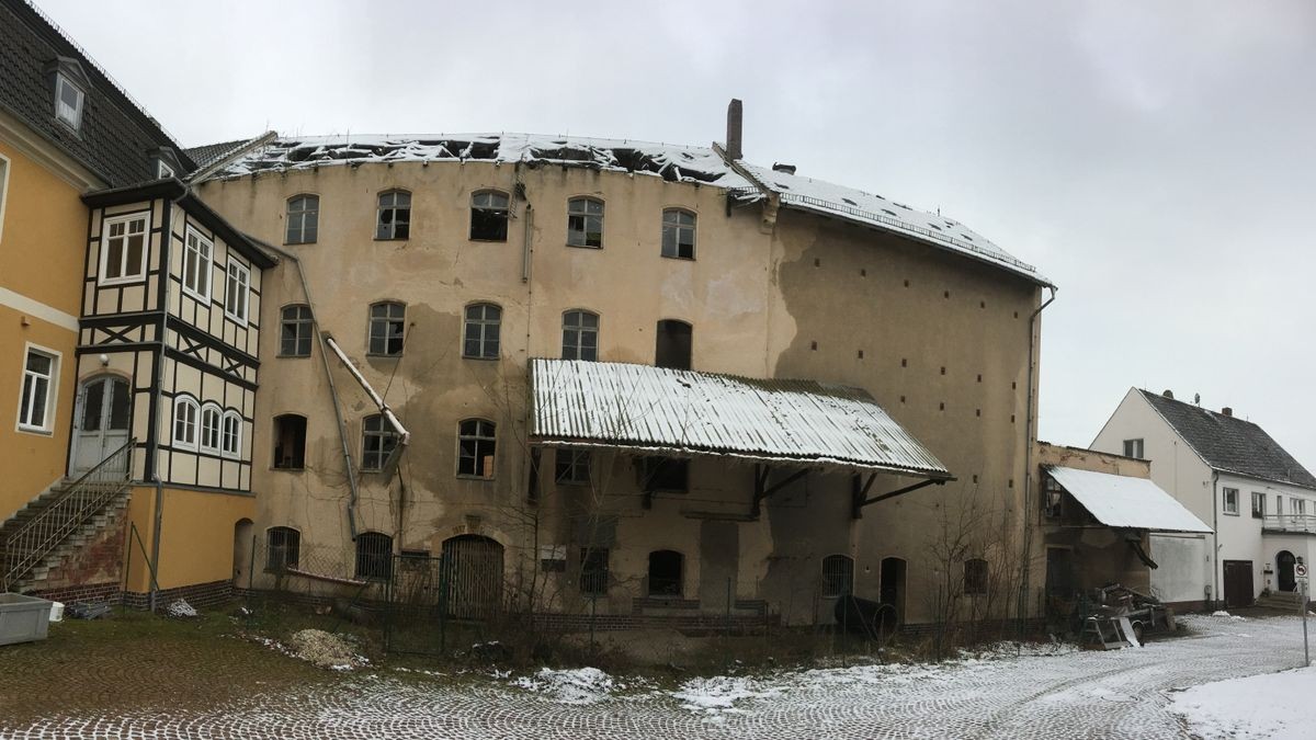 Gefährliche Schrottimmobilie: Gemeinde bei Schmölln löst Problem
