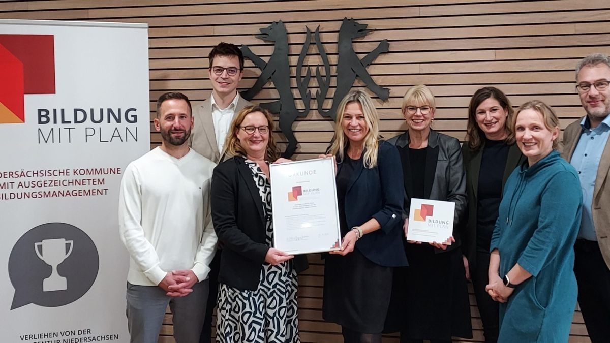 „Bildung mit Plan“ – Peiner Kreisverwaltung ausgezeichnet