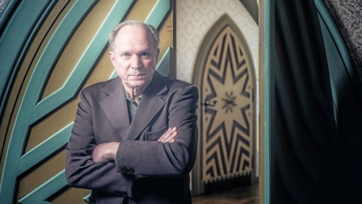 Ulrich Tukur zieht weg aus Berlin. Neues Album im März 2024