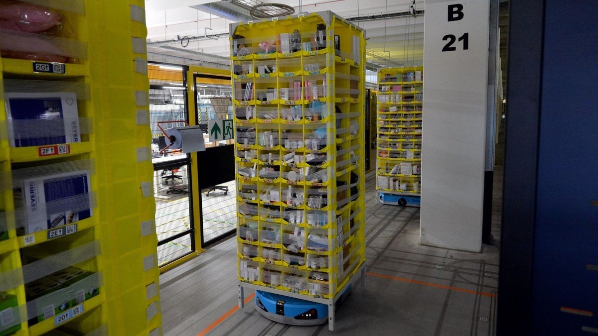 Amazon Erfurt schon im Probebetrieb: Europas modernstes Logistikzentrum ...