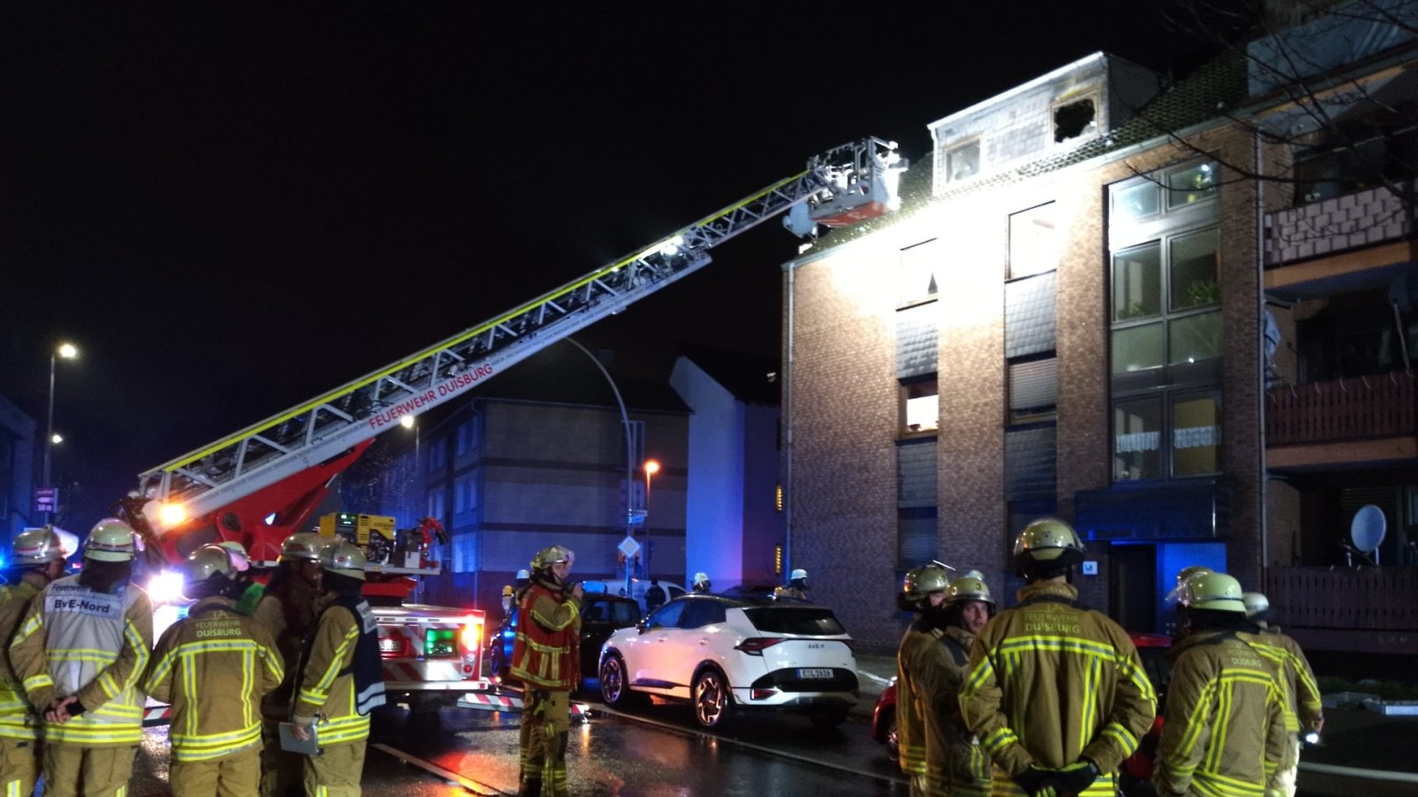 Feuer in Duisburger Mehrfamilienhaus: Mann (83) stirbt