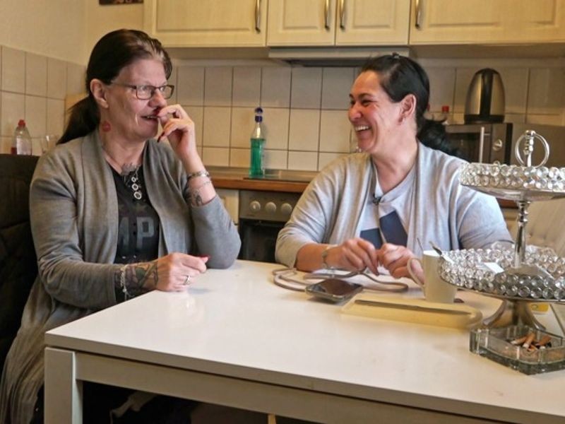 "Hartz und herzlich - Tag für Tag Benz-Baracken": Beate und Elas Reise ...