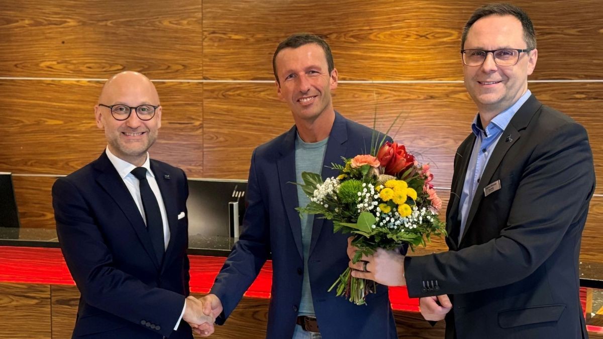 Erster Gast begrüßt: Dorint-Hotel ist in Jena an den Start gegangen