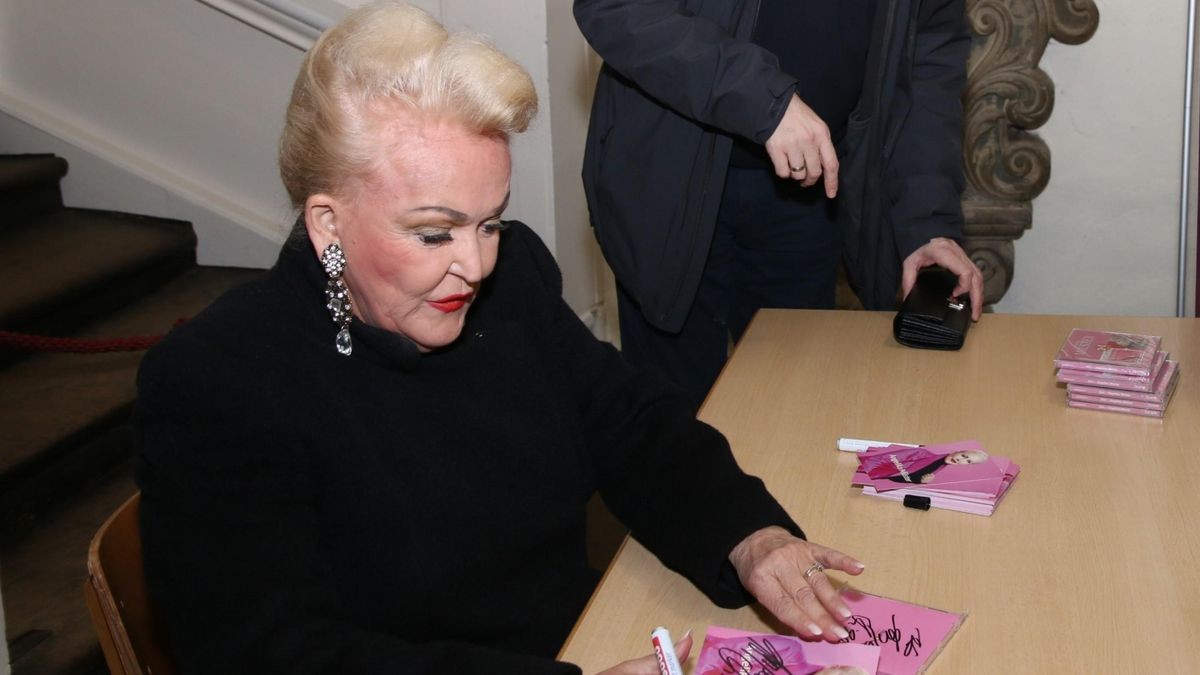 Angelika Milster berührt die Herzen der Wolfenbütteler