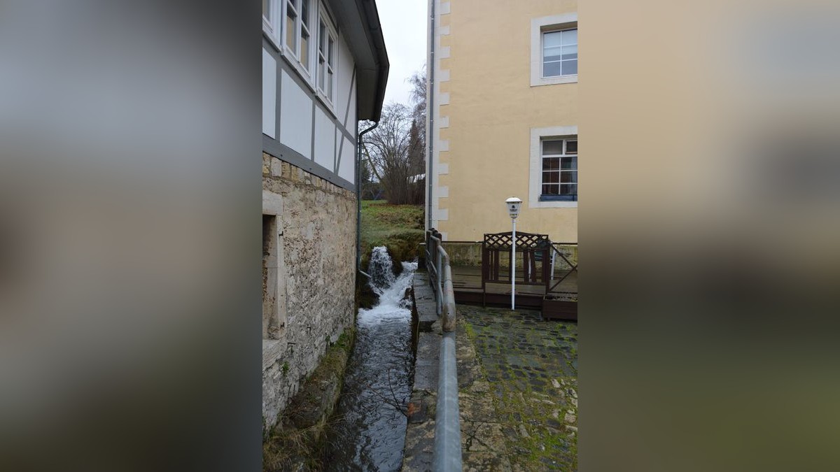 Nervöser Blick auf die Lutter in Königslutter