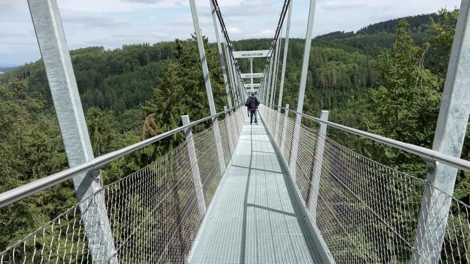 Skywalk in Willingen schließt: Brücke wird tagelang gesperrt