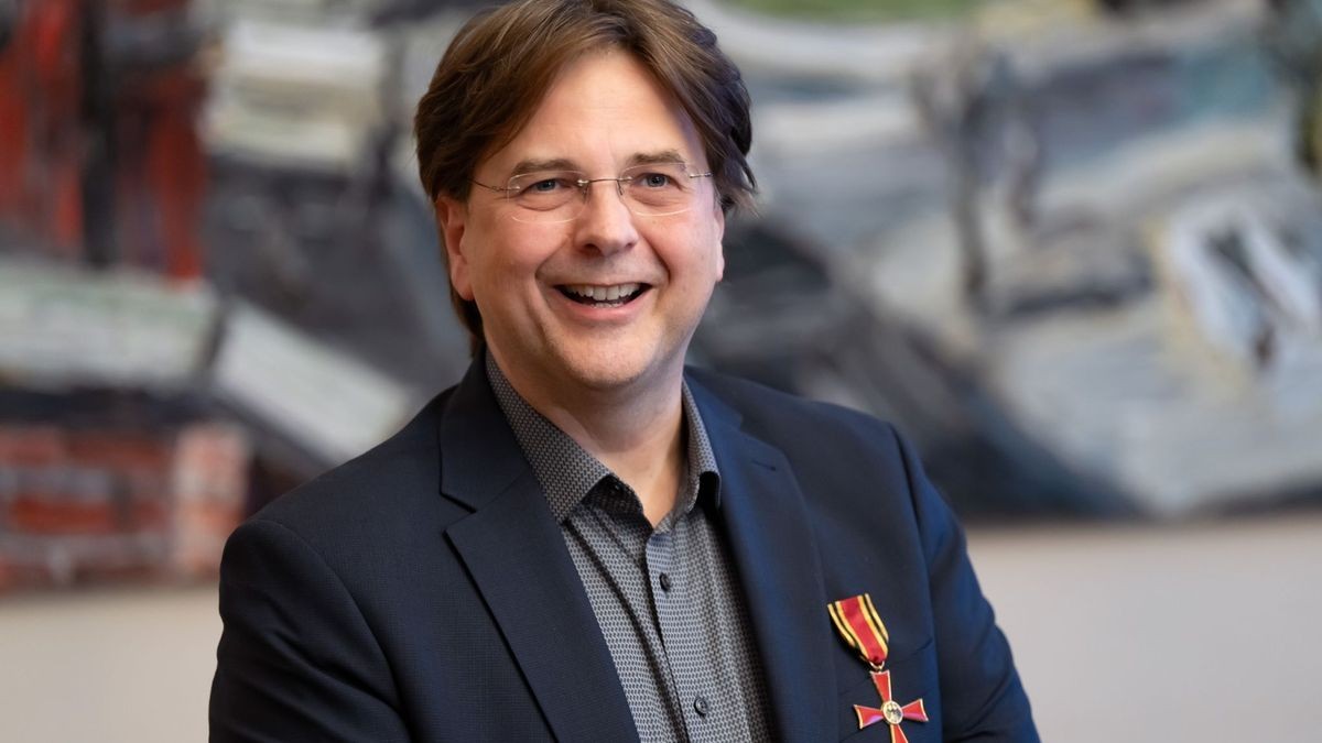 Zander-Sohn Marcus mit Bundesverdienstkreuz am Bande geehrt